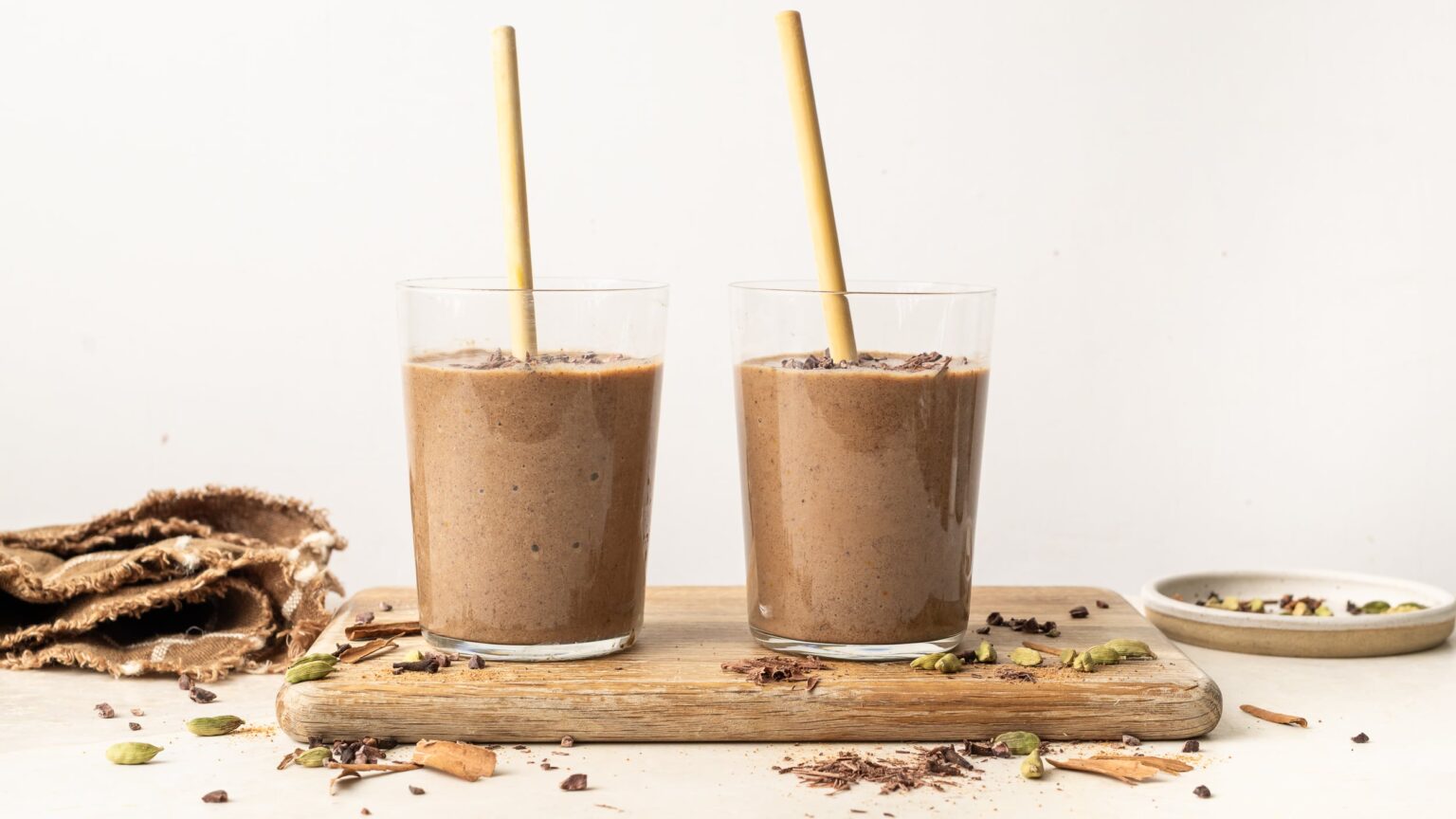 Chai-Spiced Cacao Protein Smoothie - Form